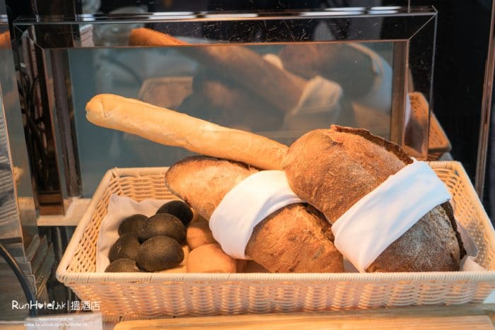 【Le 188° 餐廳】180 度無敵維港海景，半自助午餐 75 折，折後 $351 | RunHotel 搵酒店