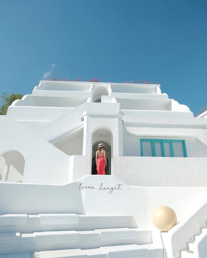 【印尼 Loccal Collection Hotel 超靚酒店】可媲美希臘聖托里尼！套房內設洞穴泳池，可歎飄浮早餐及欣賞海景！房價 $800 ...