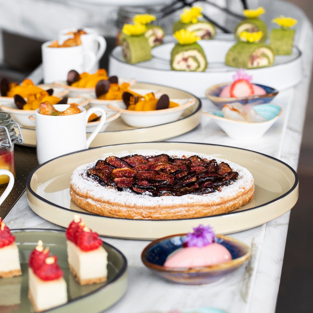 【香港四季酒店 ARGO 自助午餐 75 折】折實後 HK$459 起歎海鮮、烤肉、自製甜品及新鮮芝士！ | RunHotel 搵酒店