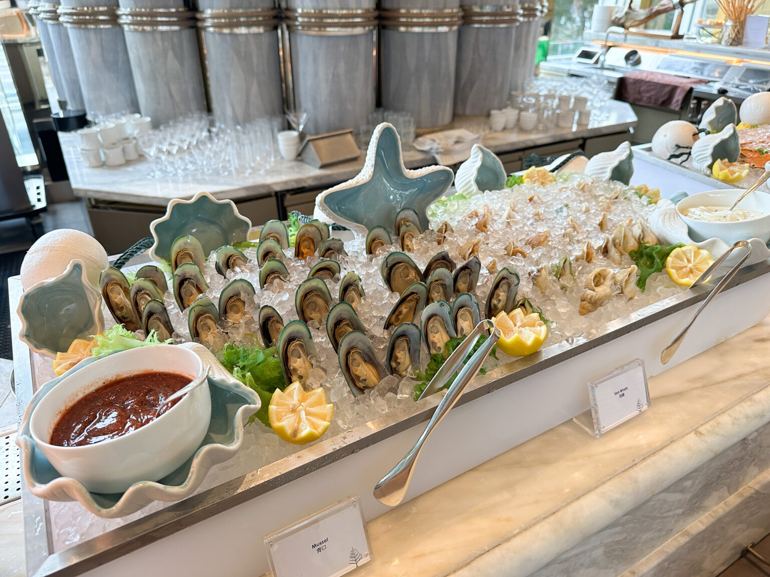 [20% off buffet at Four Seasons Hotel Hong Kong] Gallery Lunch Buffet from HK$522 after 20% off ...