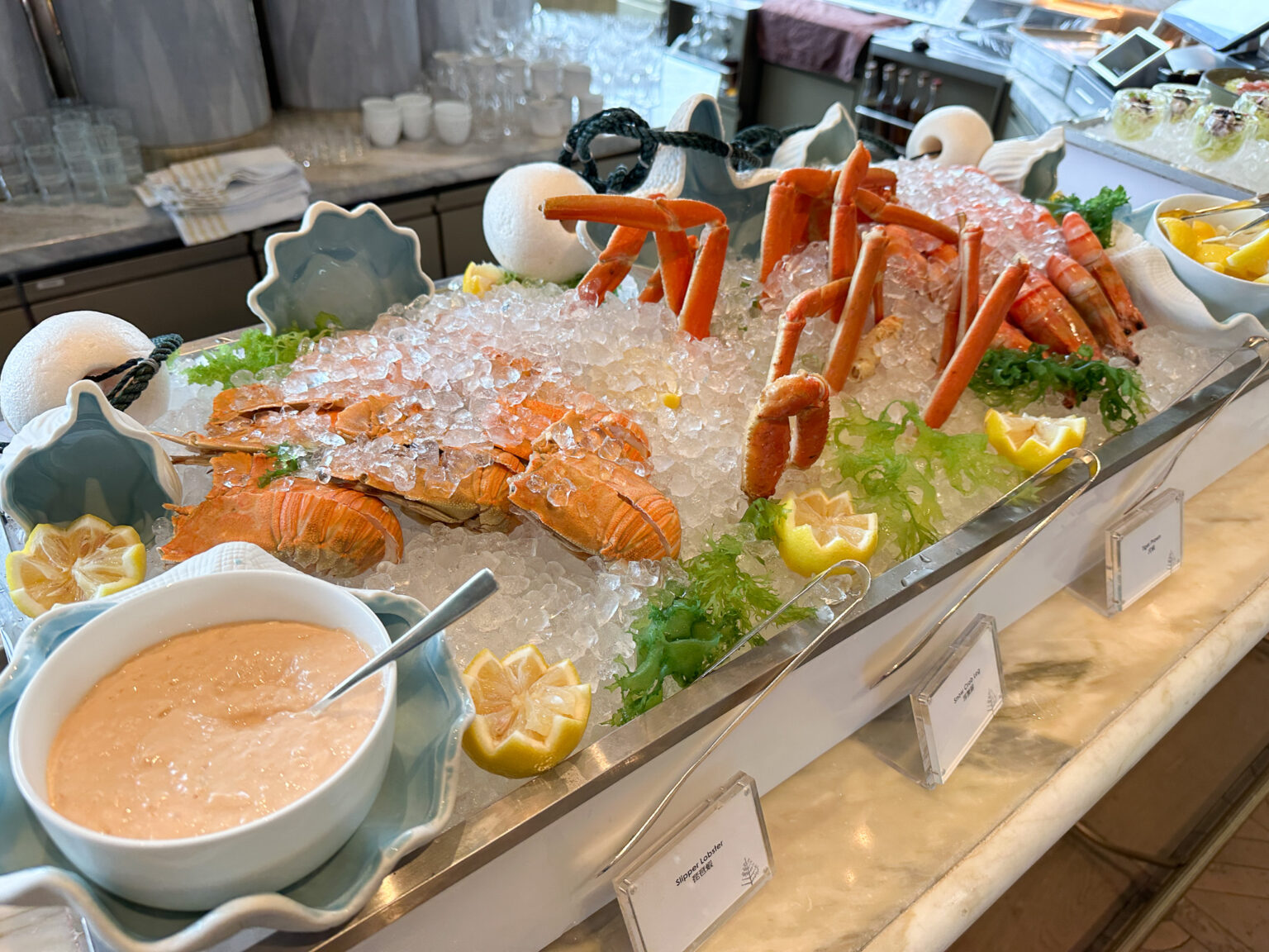 [20% off buffet at Four Seasons Hotel Hong Kong] Gallery Lunch Buffet from HK$522 after 20% off ...