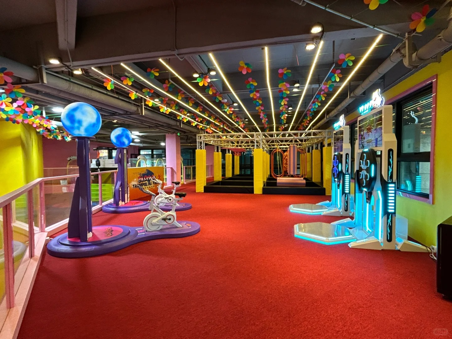 【珠海毛林金灣大酒店買一送一】兩大一細入住兩晚房價 Hk1216 起包雙人自助早餐、雙人冰雪運動城門票及雙人兒童樂園！ 大灣區旅遊